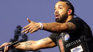 Did Drake Drop 3 Albums to Escape His UMG Contract? - Drake broke MJ's ...